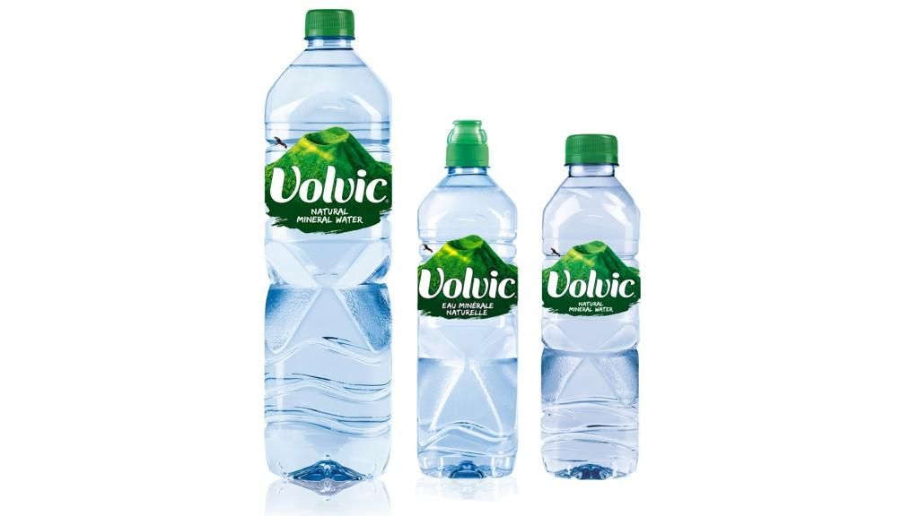 Vulkanická voda Volvic – novinka na českém trhu - VisitChef.com