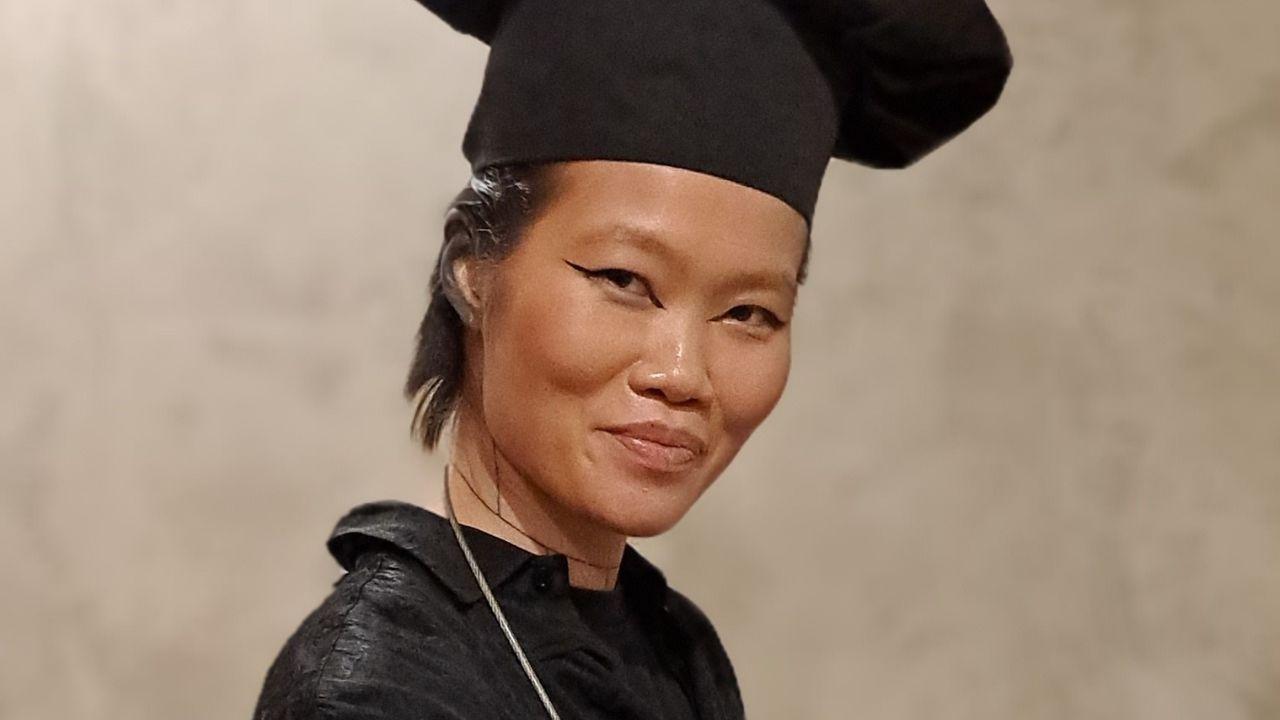 Dva shoty pálenky, aby se maso uvolnilo, radí extravagantní kuchařka ...